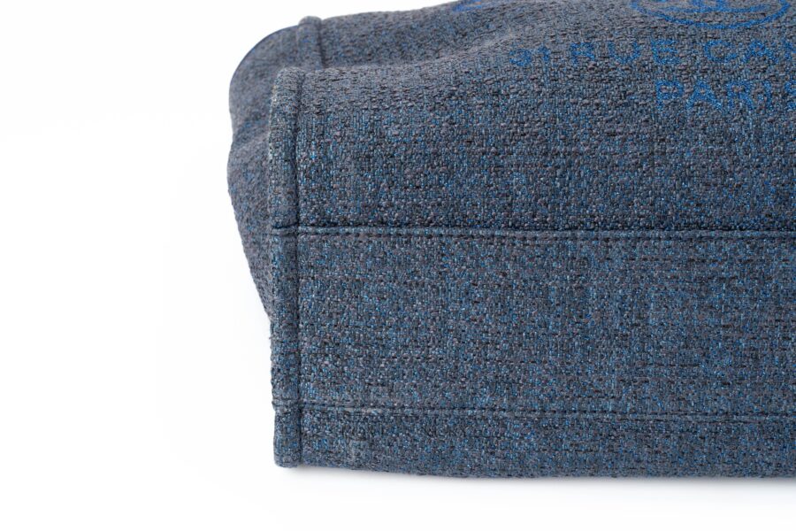 Chanel Deauville Medium Tote Glittery Navy Blue Tweed - Luxury Shopping