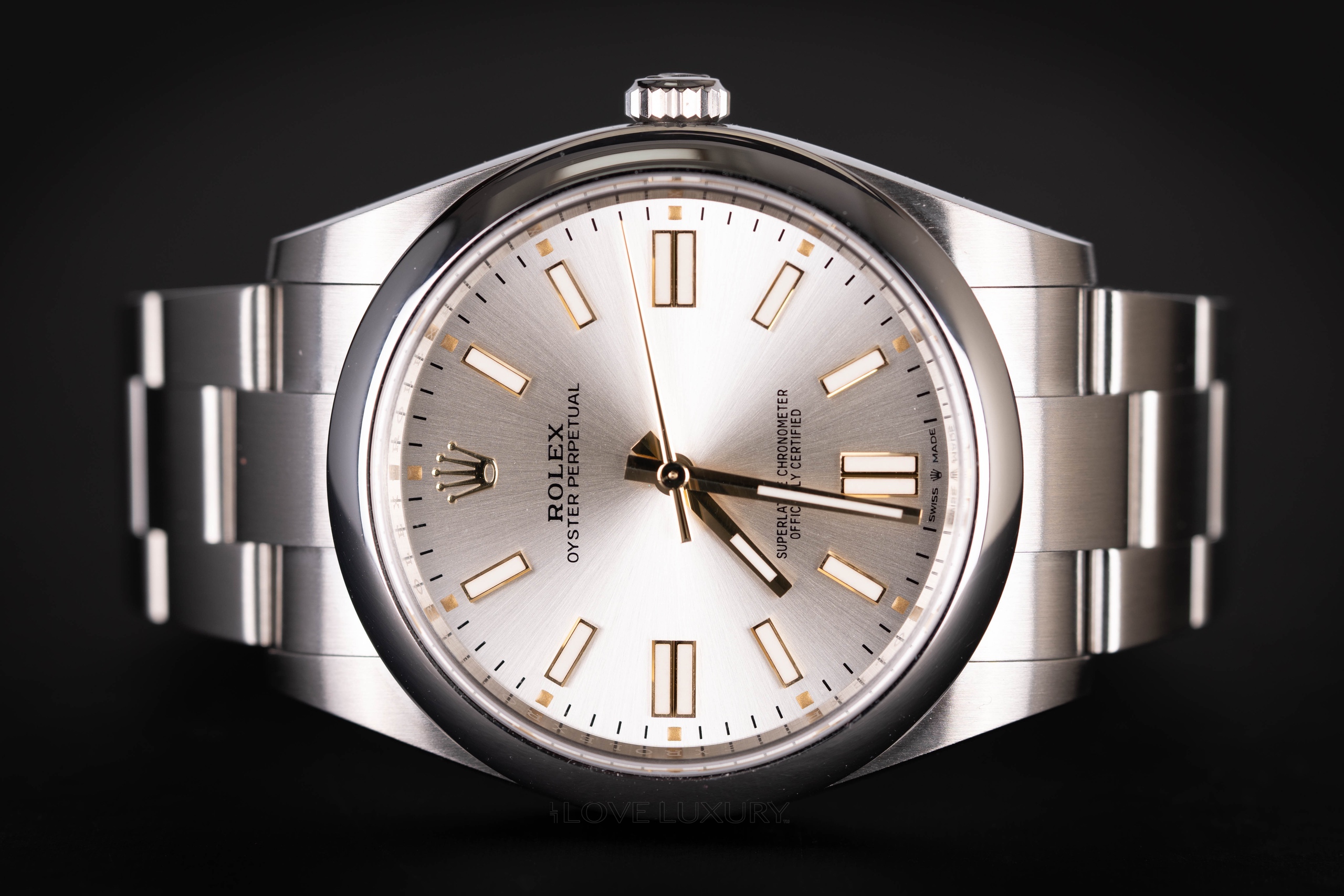 Rolex Oyster Perpetual 41 Silver Dial Steel – ref 124300 - Luxury Shopping