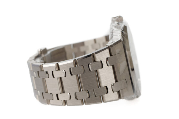 Shop Authentic Audemars Piguet Watches – Explore Range