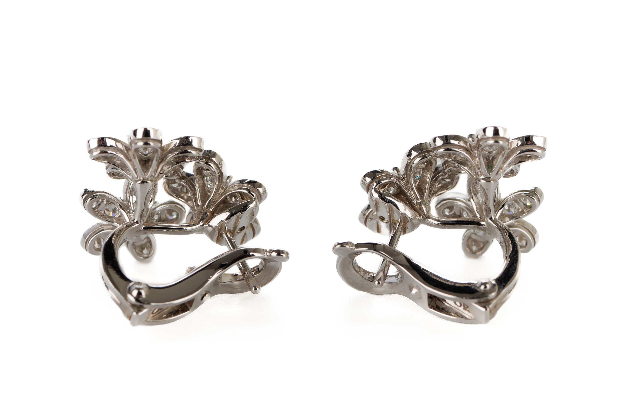 Van Cleef & Arpels Socrate 3 Flowers Earrings 18K White Gold, Diamonds ...