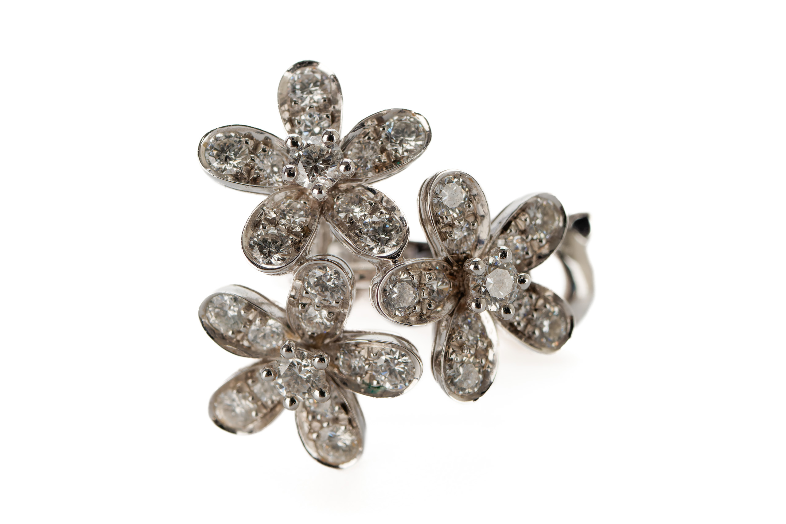 Van Cleef & Arpels Socrate 3 Flowers Earrings 18K White Gold, Diamonds ...