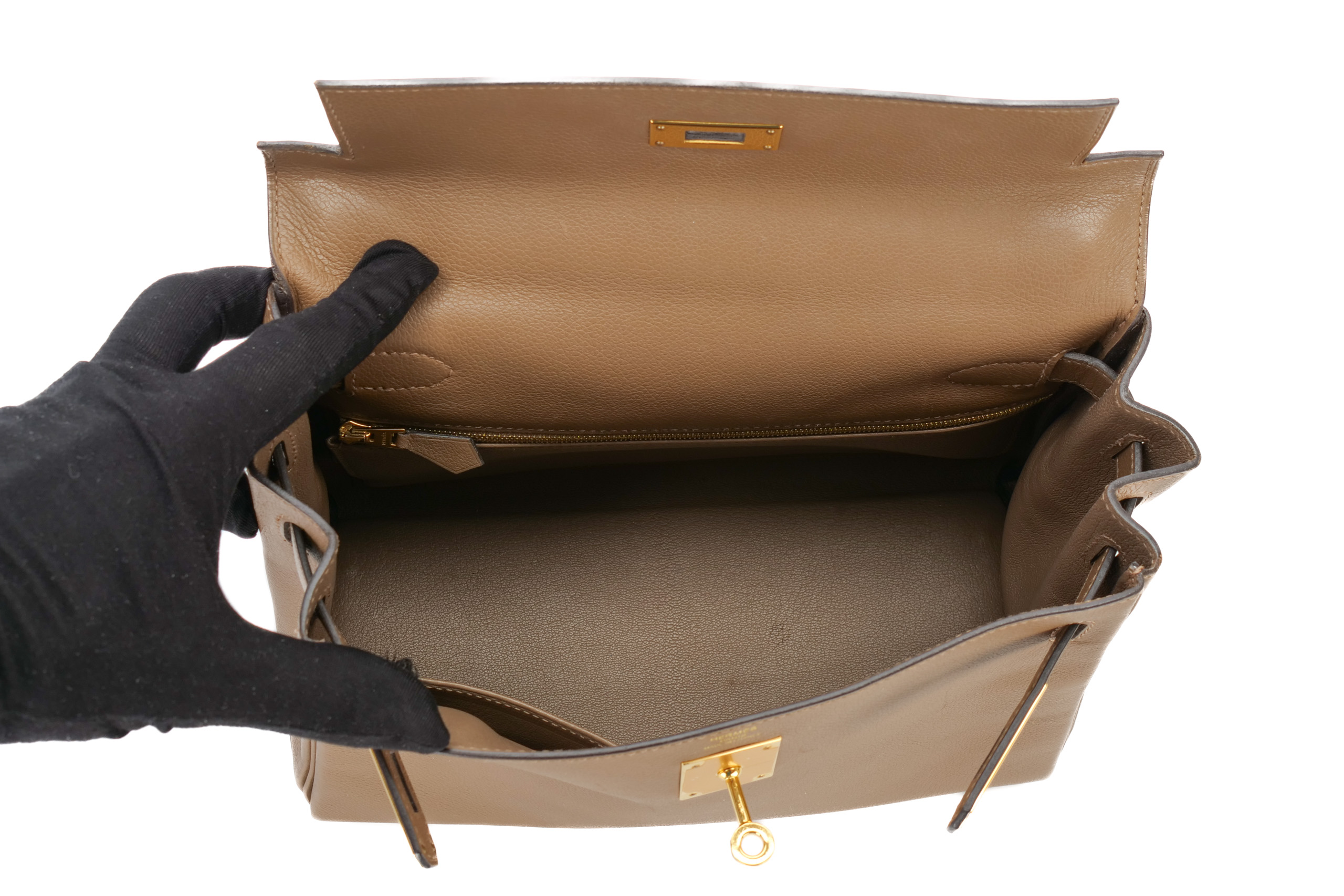 Hermès Kelly 28 Beige de Weimar Evercolor Gold Hardware - Luxury Shopping